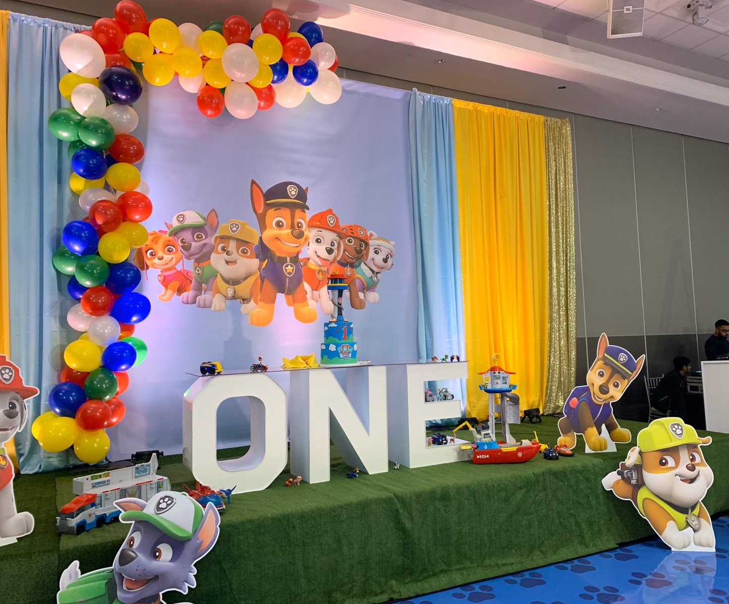 Marquee Block Letters Tables Rental | Party Marquee Decor